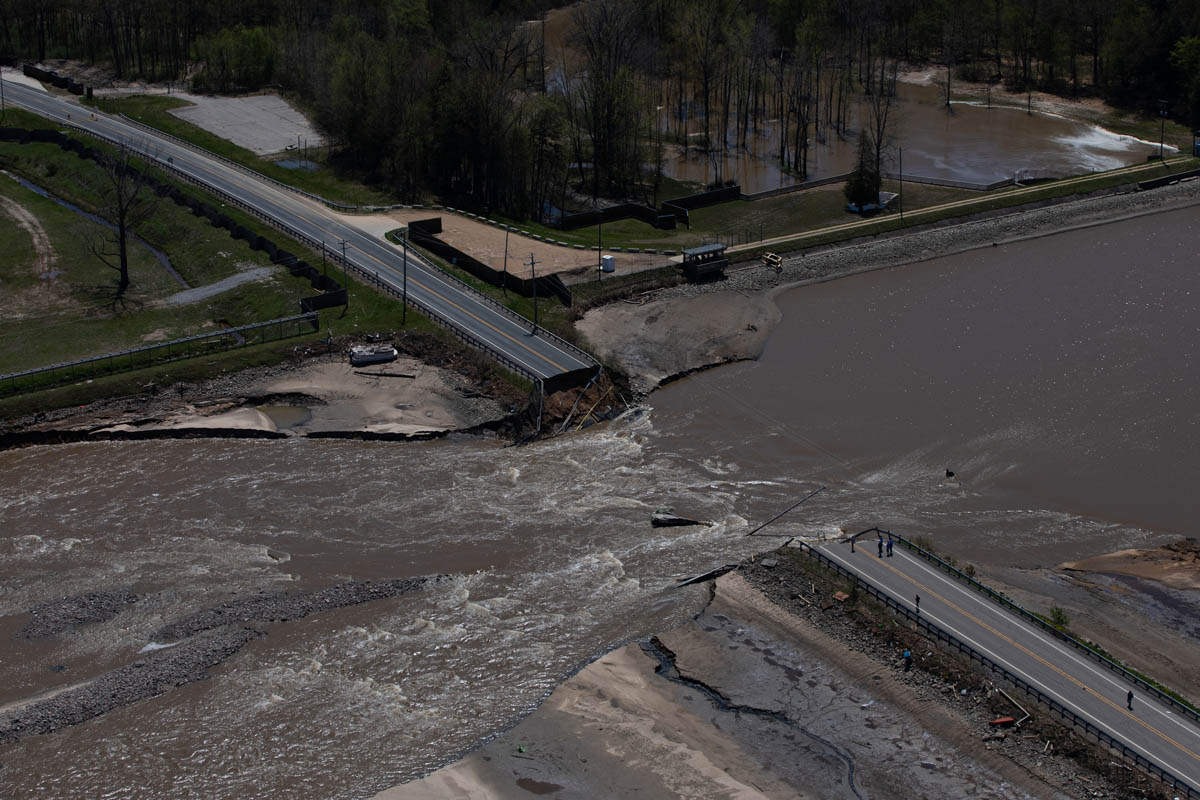 Climate-Related Infrastructure Failure Has Complex and Far-Reaching Economic Impacts